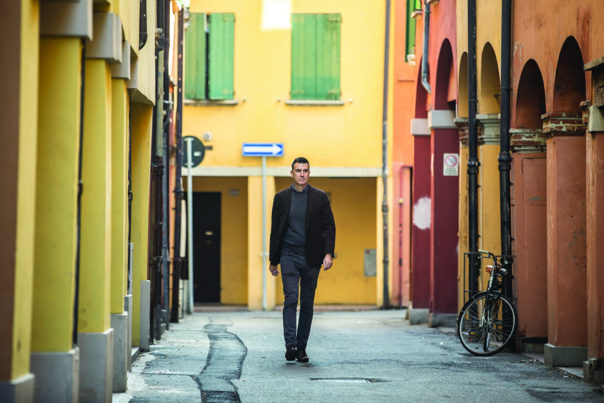 A tour of the Porticoes of Bologna with Tom Benjamin - Italia