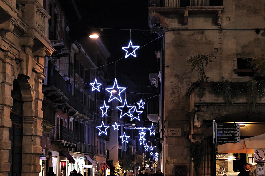 Glimpses of Christmas Past: Photos from Verona 2019 - Italy Travel and Life