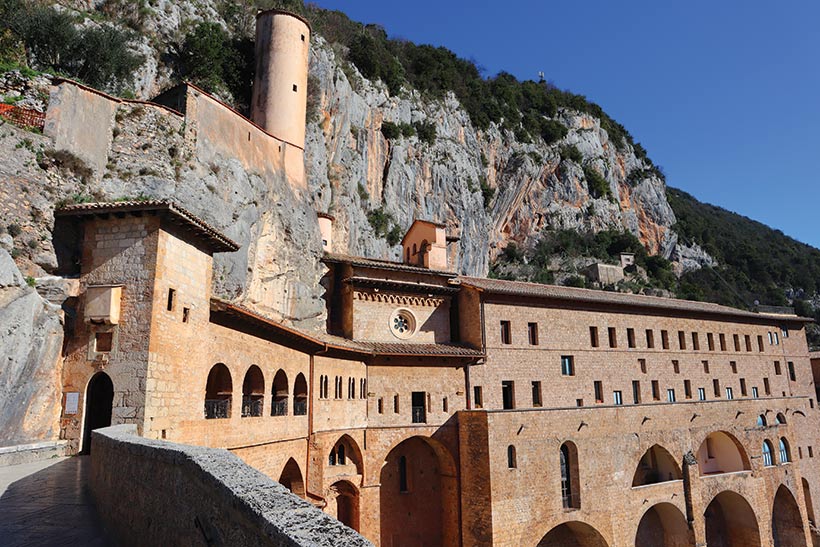 Day trips from Rome: 12 top locations to visit in Lazio - Italy Travel ...